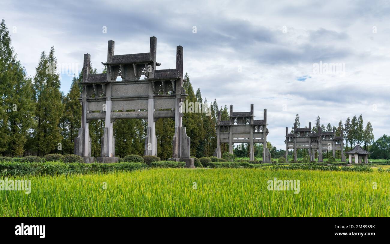 Even seven memorial arch hi-res stock photography and images - Alamy