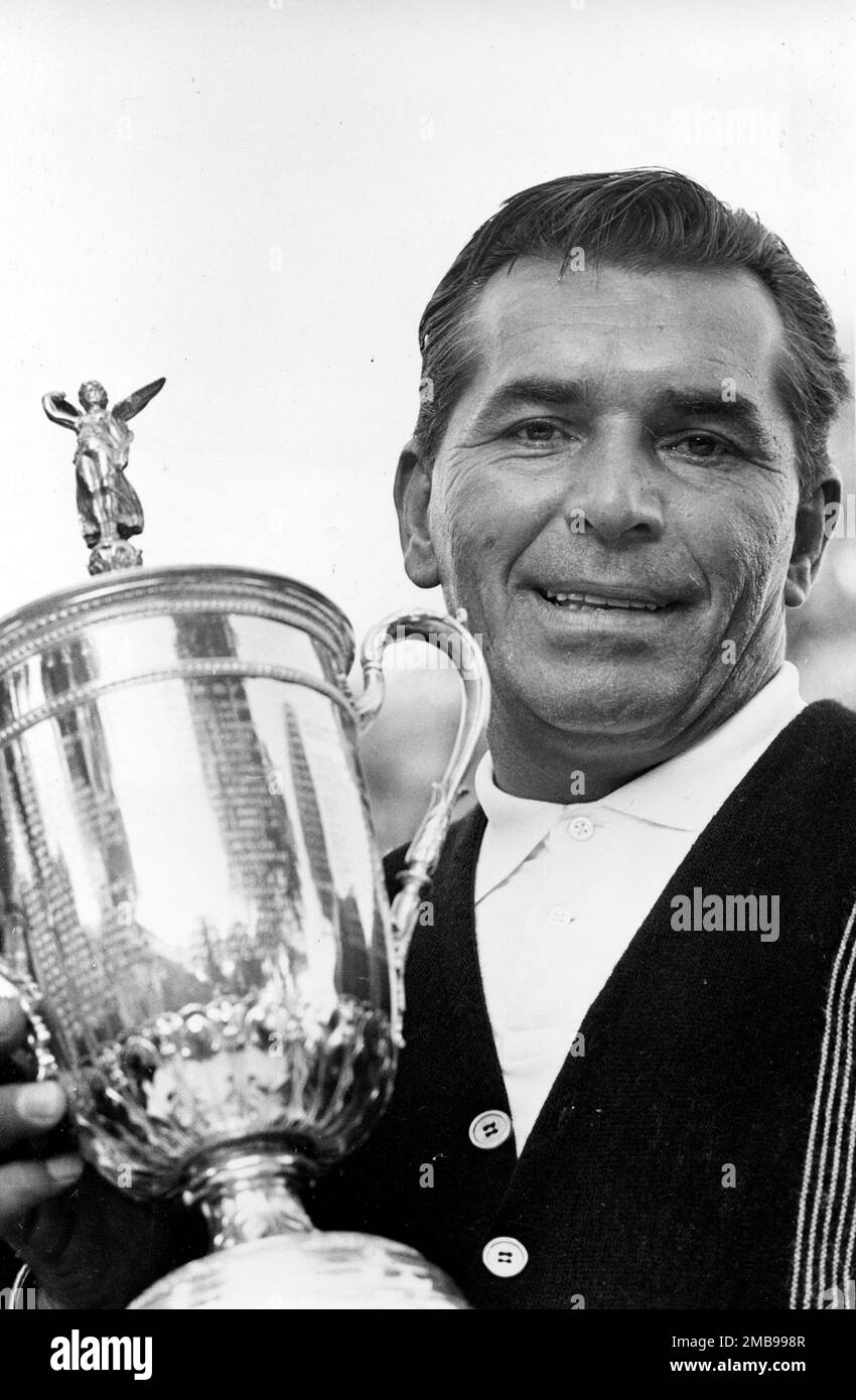 FILE - Julius Boros poses with the trophy at the Country Club in ...