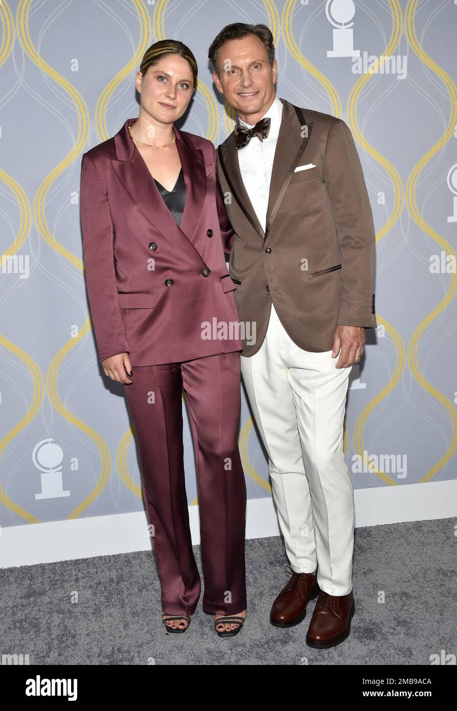 Tony Goldwyn, left, and Jane Musky arrive at the 75th annual Tony ...