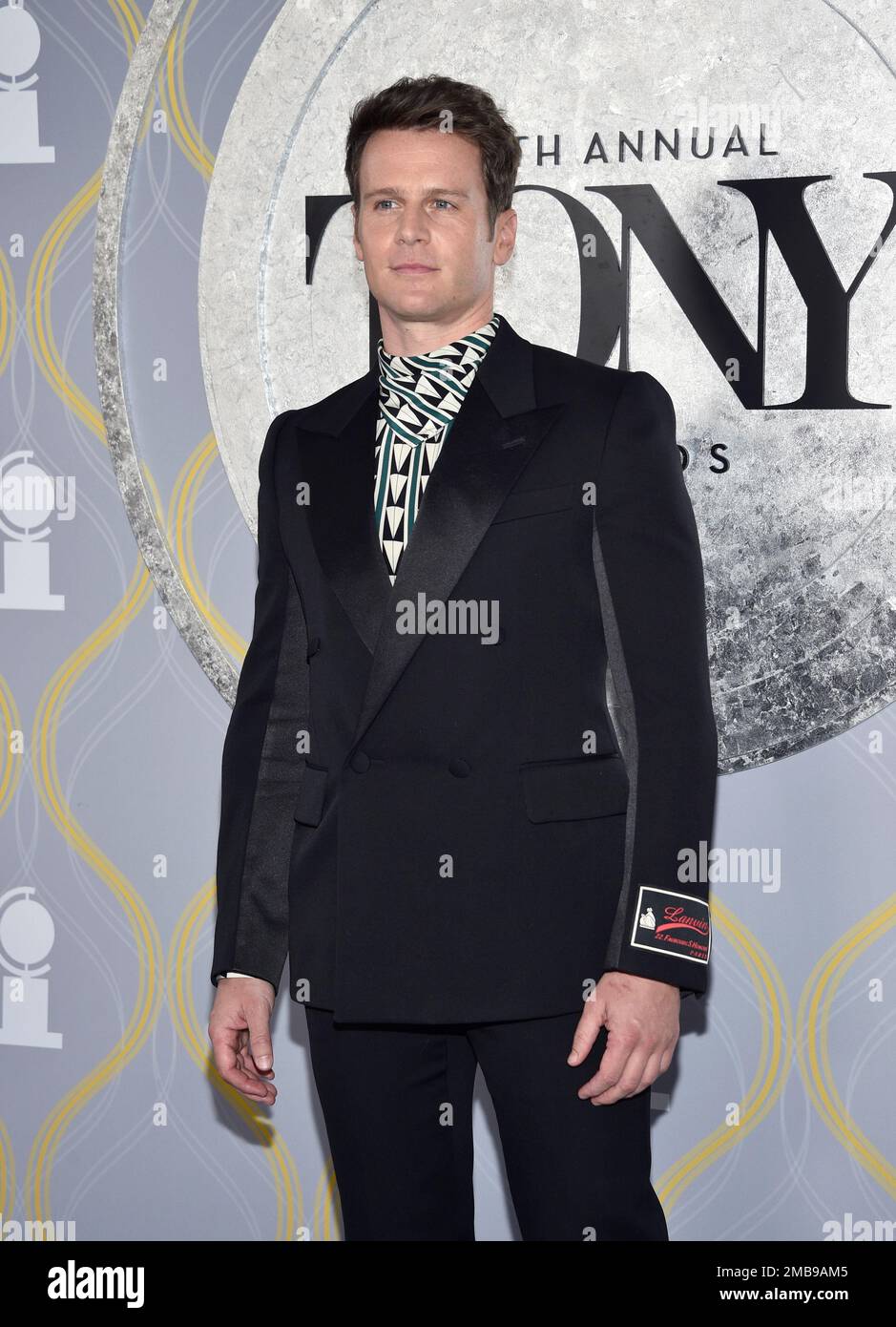 Jonathan Groff arrives at the 75th annual Tony Awards on Sunday, June ...