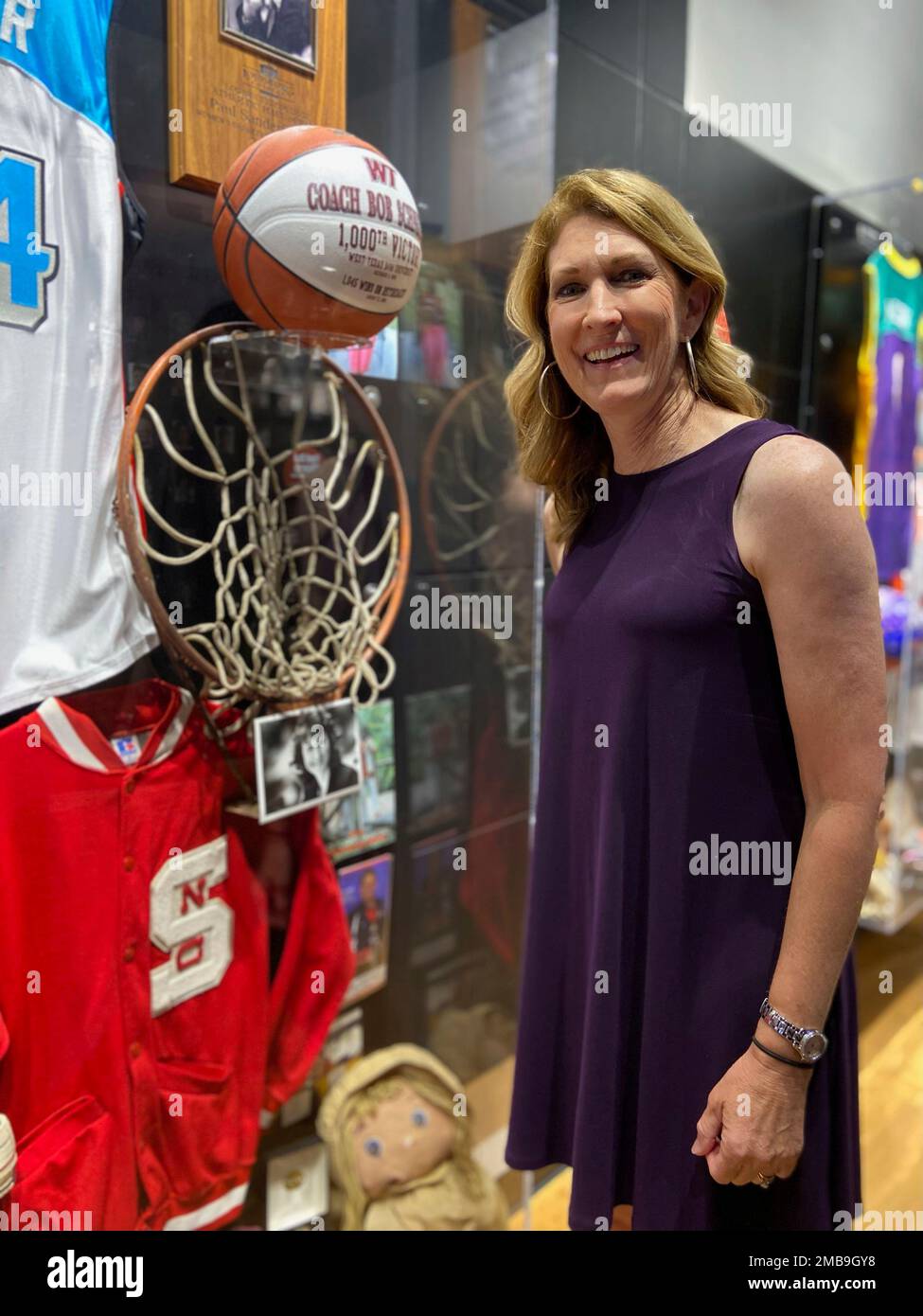 Debbie Antonelli, a 2022 inductee into the Women's Basketball Hall of ...