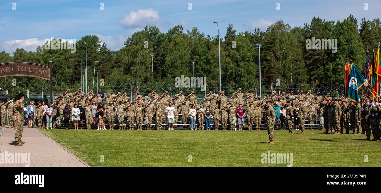 U.S. Army Soldiers salute the official party during their graduation ...