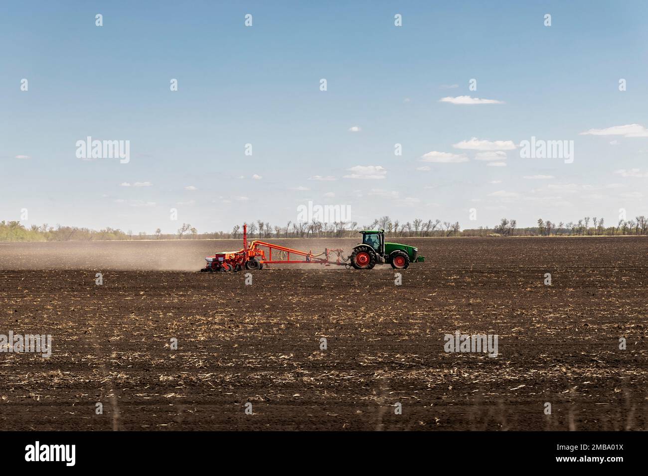 Agriculture tractor wind dust hi-res stock photography and images - Alamy