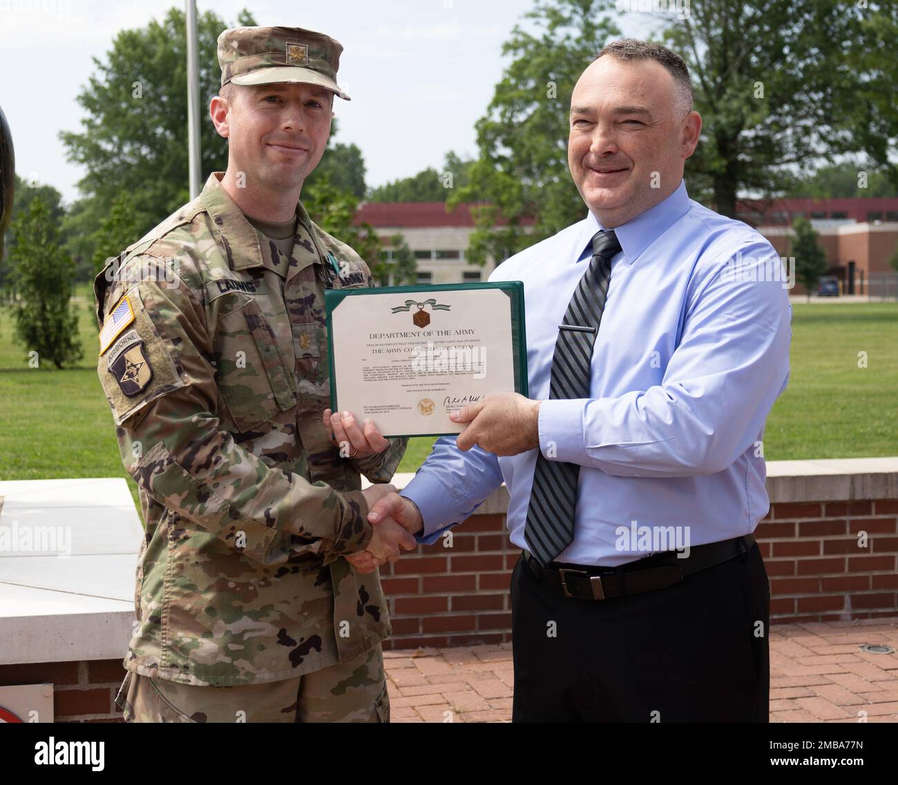 Army commendation medal hi-res stock photography and images - Alamy