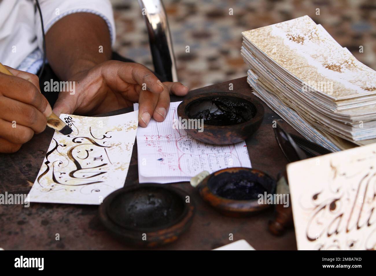 Dessin homme arabe hi-res stock photography and images - Alamy