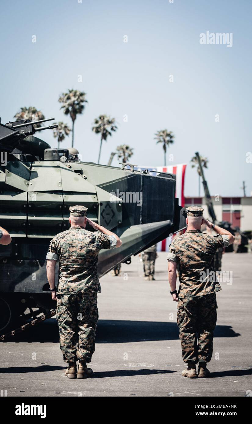 U.S. Marine Corps Lt. Col. William E. O’Brien (left), a former ...
