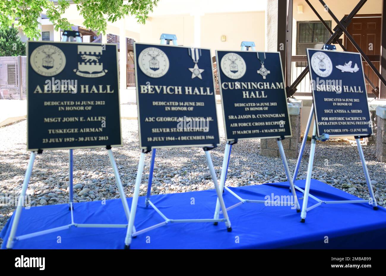 Senior airman jason d cunningham hi-res stock photography and images ...