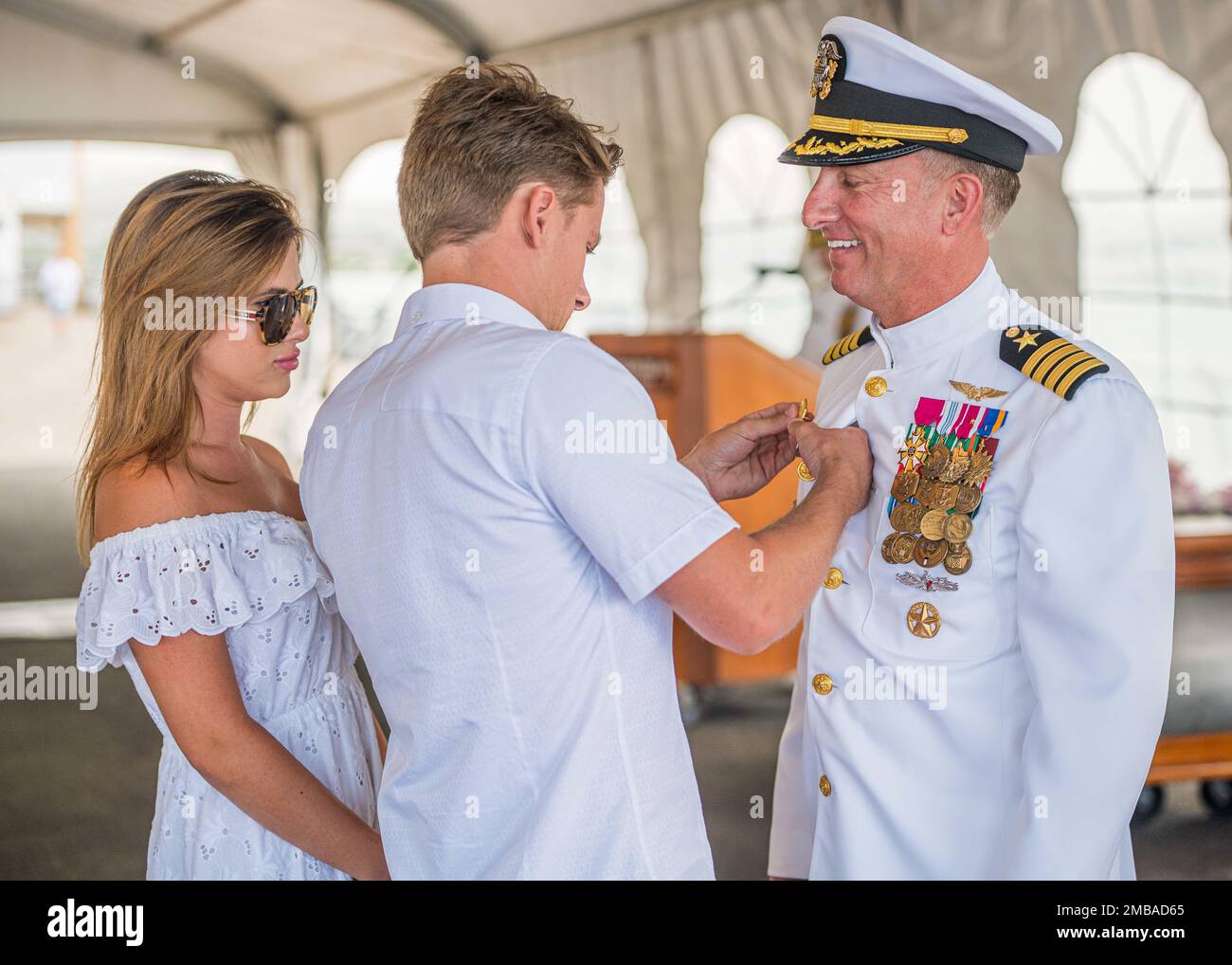 220614-N-KN989-1007 JOINT BASE PEARL HARBOR-HICKAM, Hawaii (June 14 ...