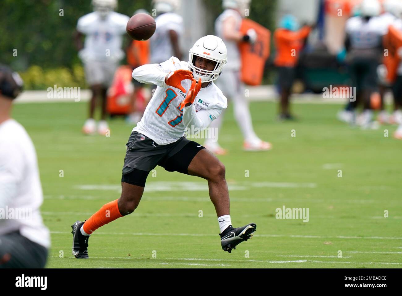 Miami Dolphins wide receiver Jaylen Waddle takes part in drills at the ...