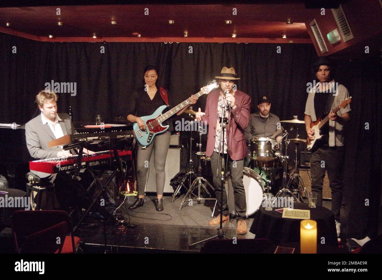 Hamish Balfour, Yolanda Charles, Laurie Lowe, Kim Murray, Paris Ruel ...