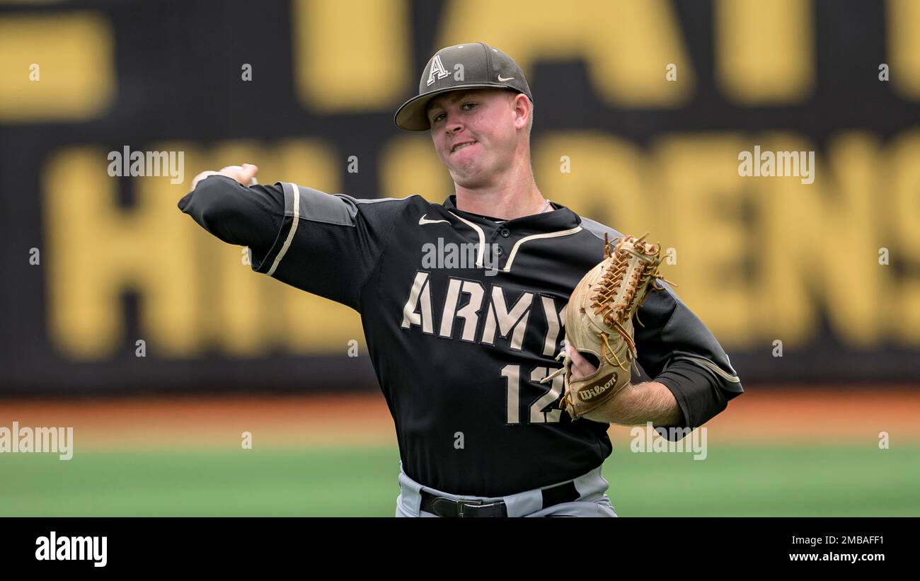 Army pitcher Robbie Buecker (12) throws against Southern Miss. during ...
