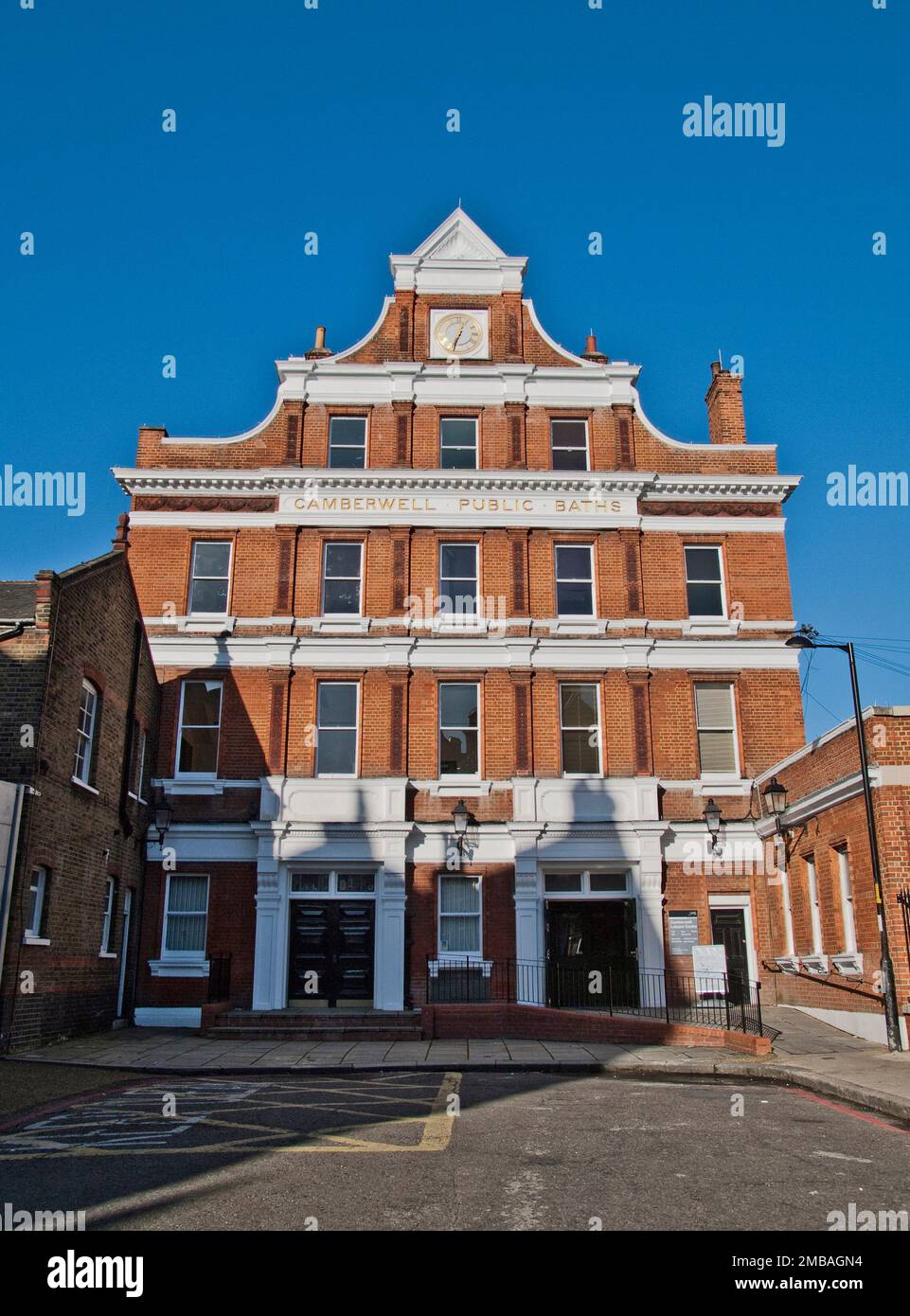 Camberwell public baths hi-res stock photography and images - Alamy
