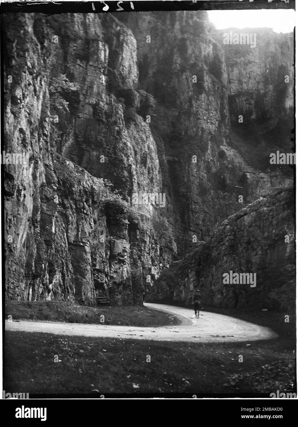 Cheddar Gorge, Cliff Road, Cheddar, Sedgemoor, Somerset, 1907. A view ...