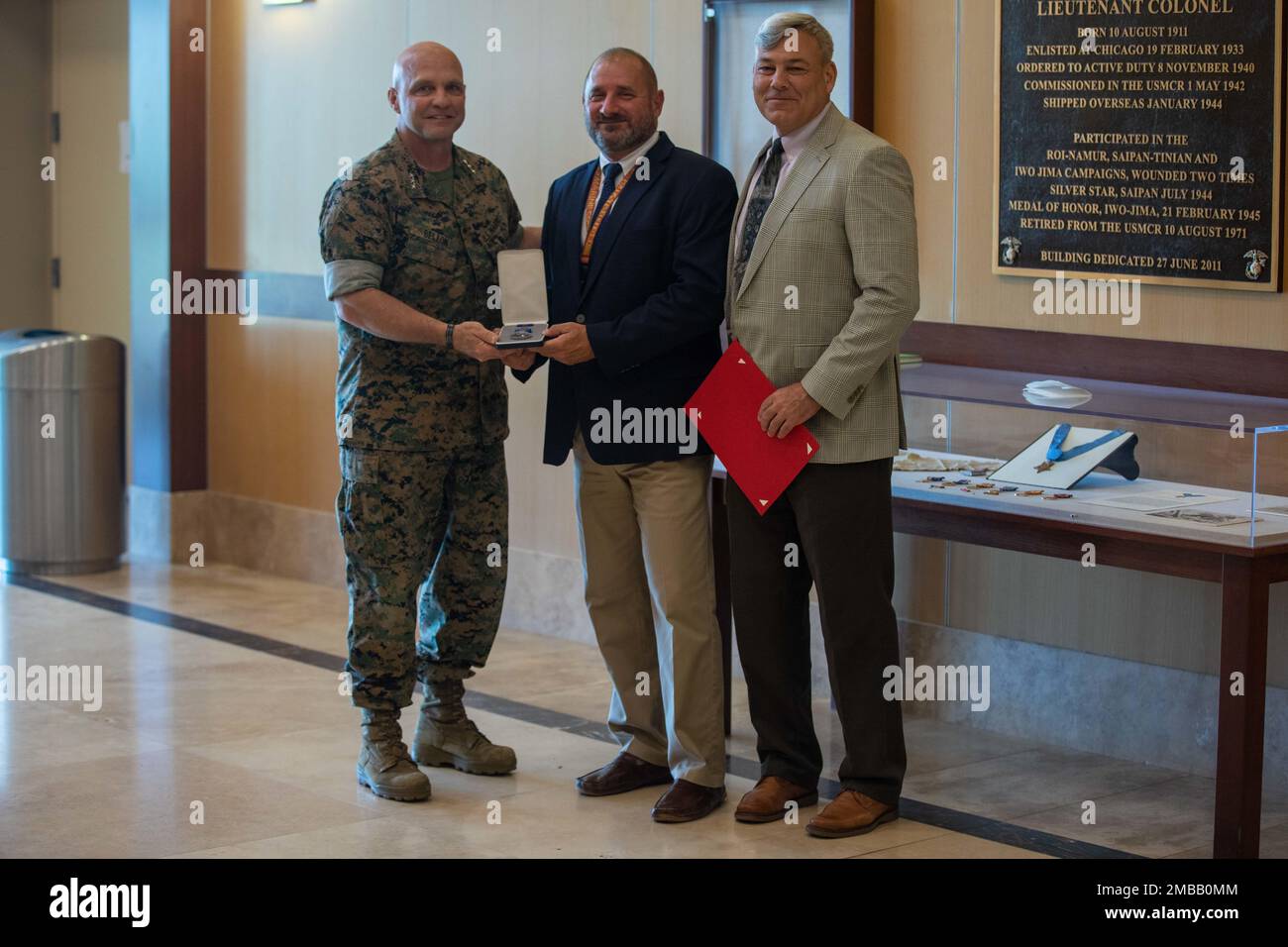 Lt. Gen David G. Bellon, left, Commander of Marine Forces Reserve and ...