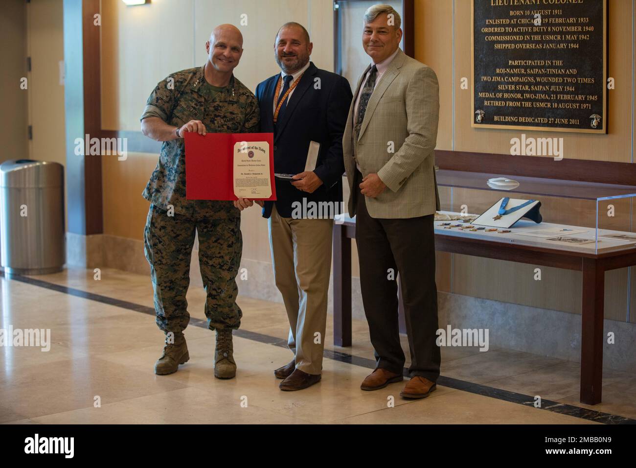 Lt. Gen David G. Bellon, left, Commander of Marine Forces Reserve and ...