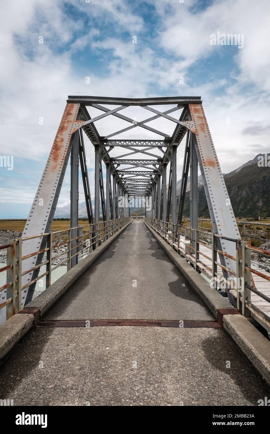 Iron bridge over the Hooker River near Mount Cook in the South Island ...