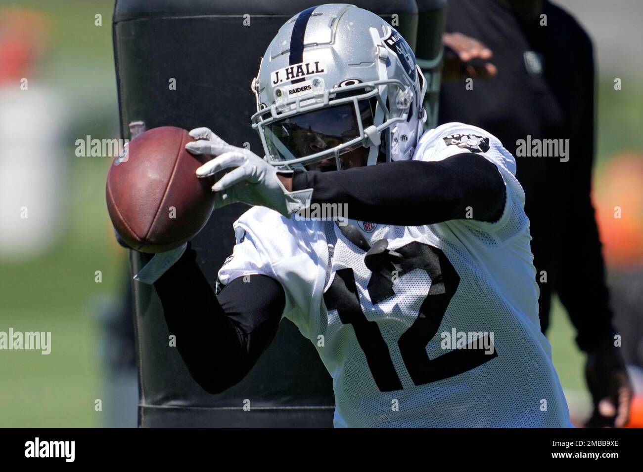 Las Vegas Raiders wide receiver Justin Hall catches a pass during ...