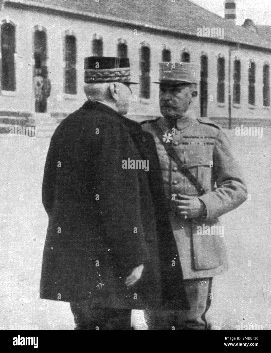 'Le commandement devant Verdun; Le general Joffre et le general Nivelle ...