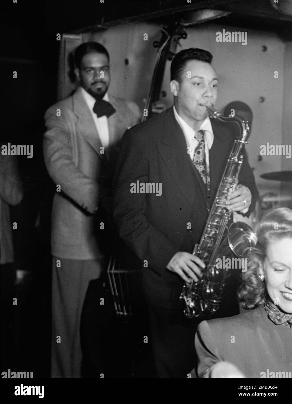 Lucky thompson orchestra hi-res stock photography and images - Alamy