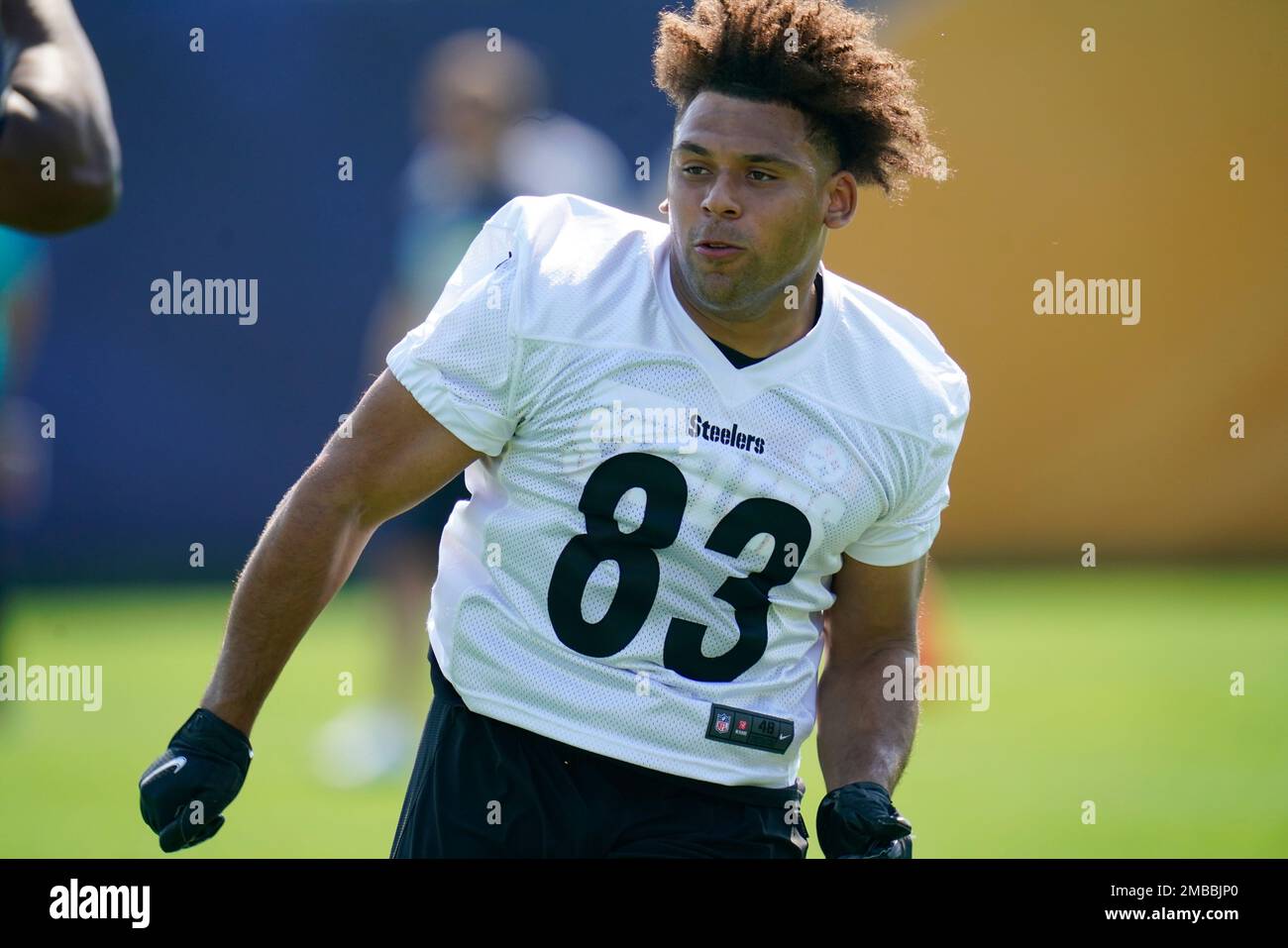 Pittsburgh Steelers tight end Connor Heyward goes through drills during ...