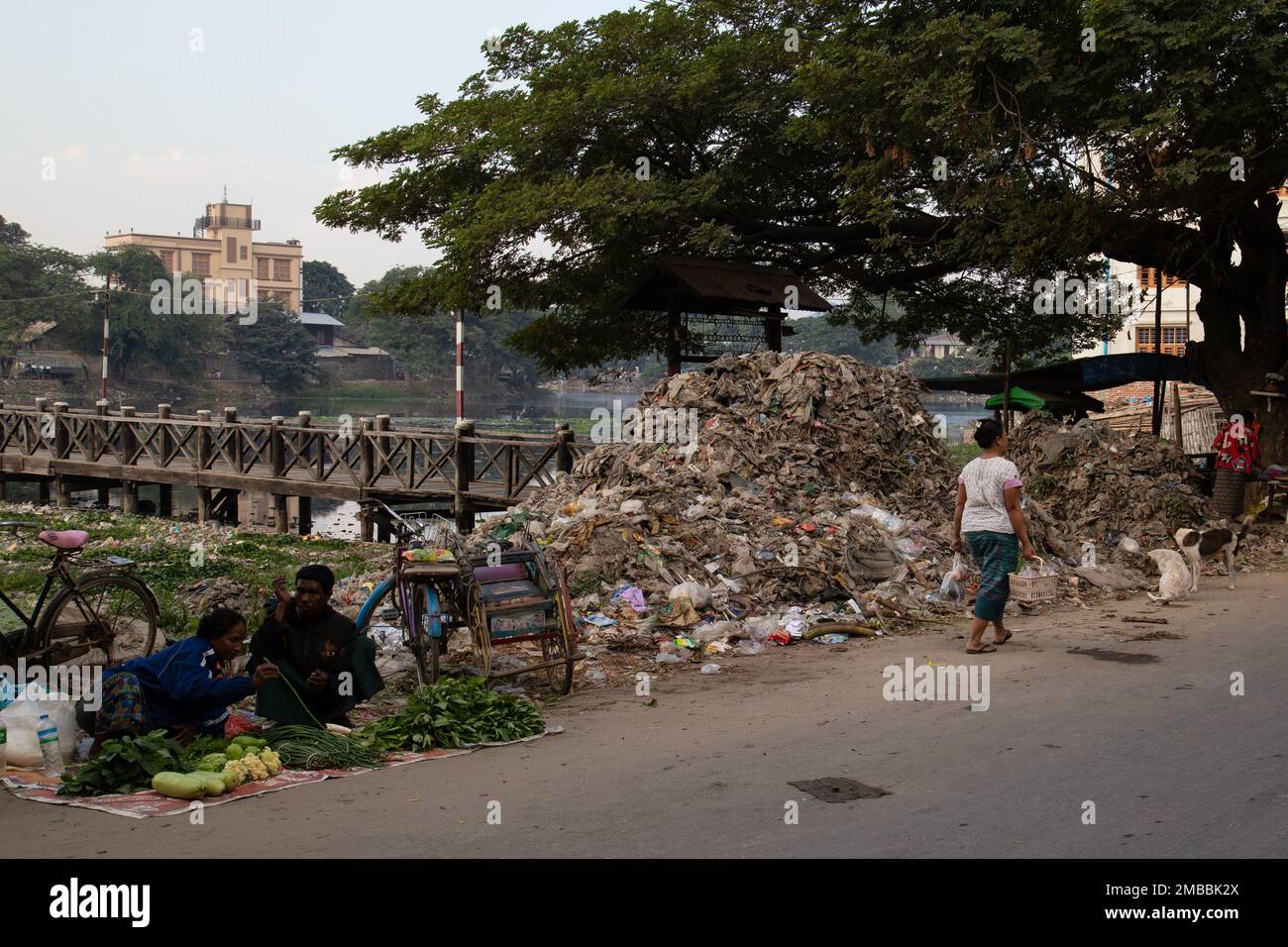 Myanmar liter hi-res stock photography and images - Alamy
