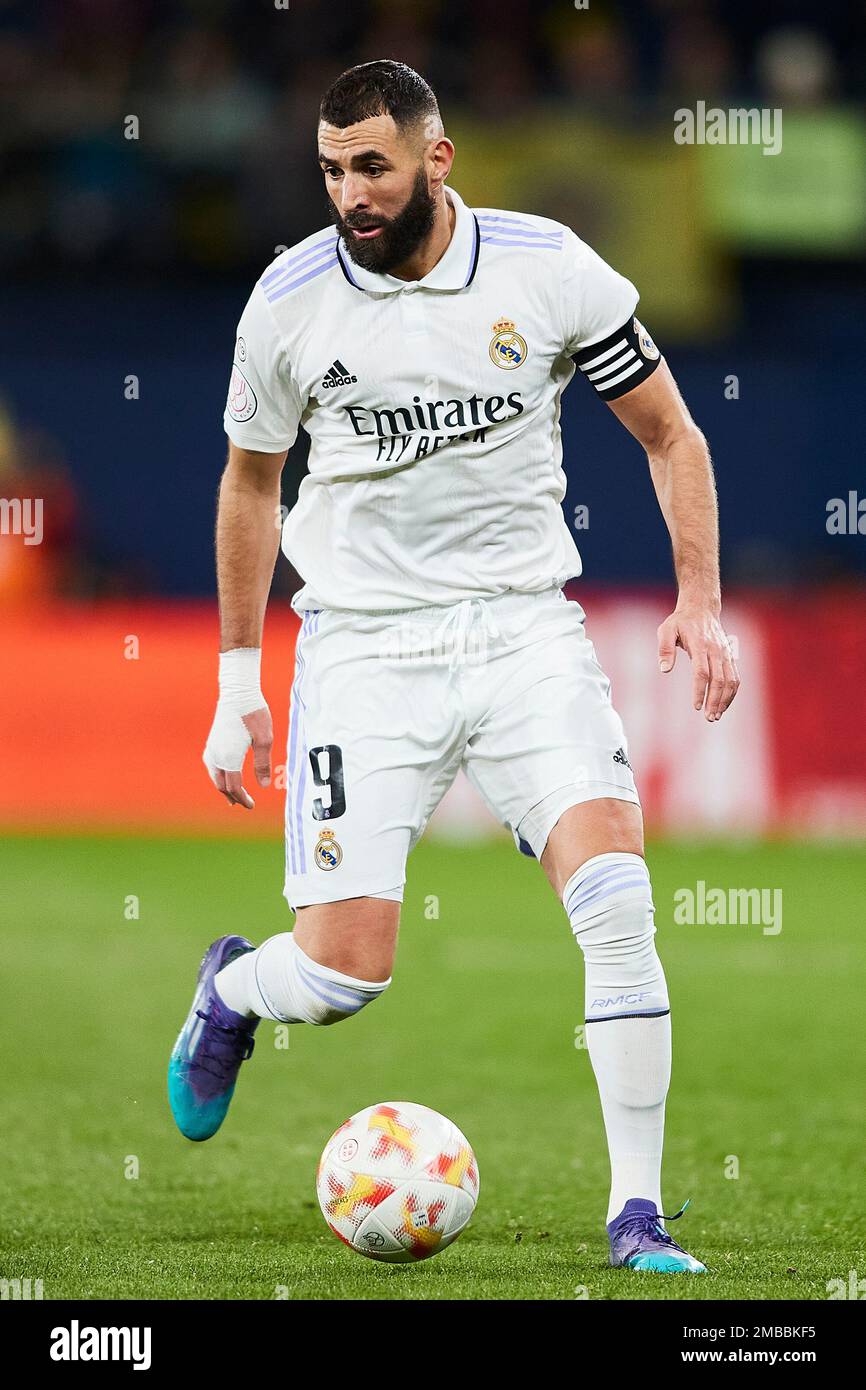 Karim Benzema (Real Madrid, #9) runs with the ball Stock Photo - Alamy