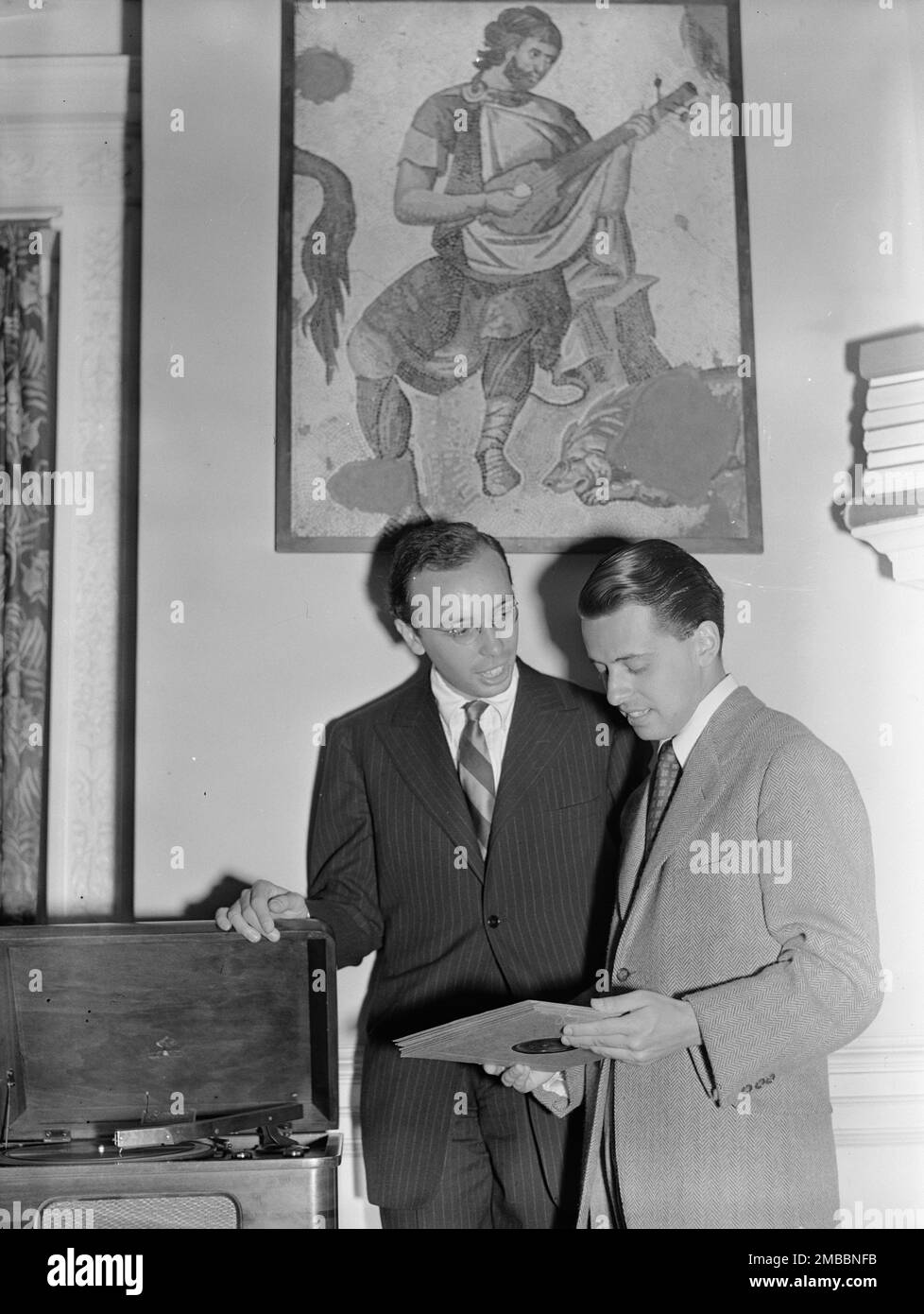 Ertegun hi-res stock photography and images - Alamy