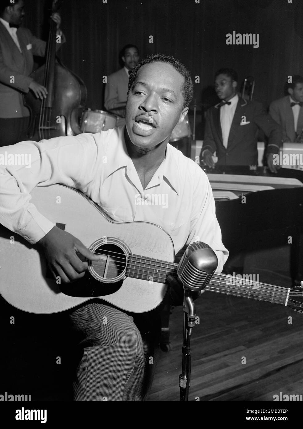 Portrait of Josh White, CafÚ Society (Downtown), New York, N.Y., ca ...