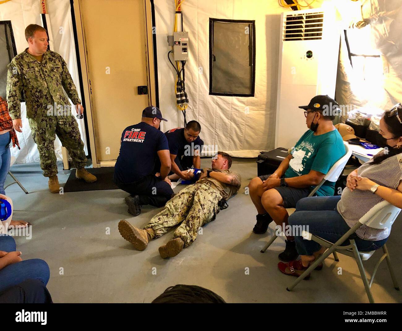 Stopthebleed hi-res stock photography and images - Alamy