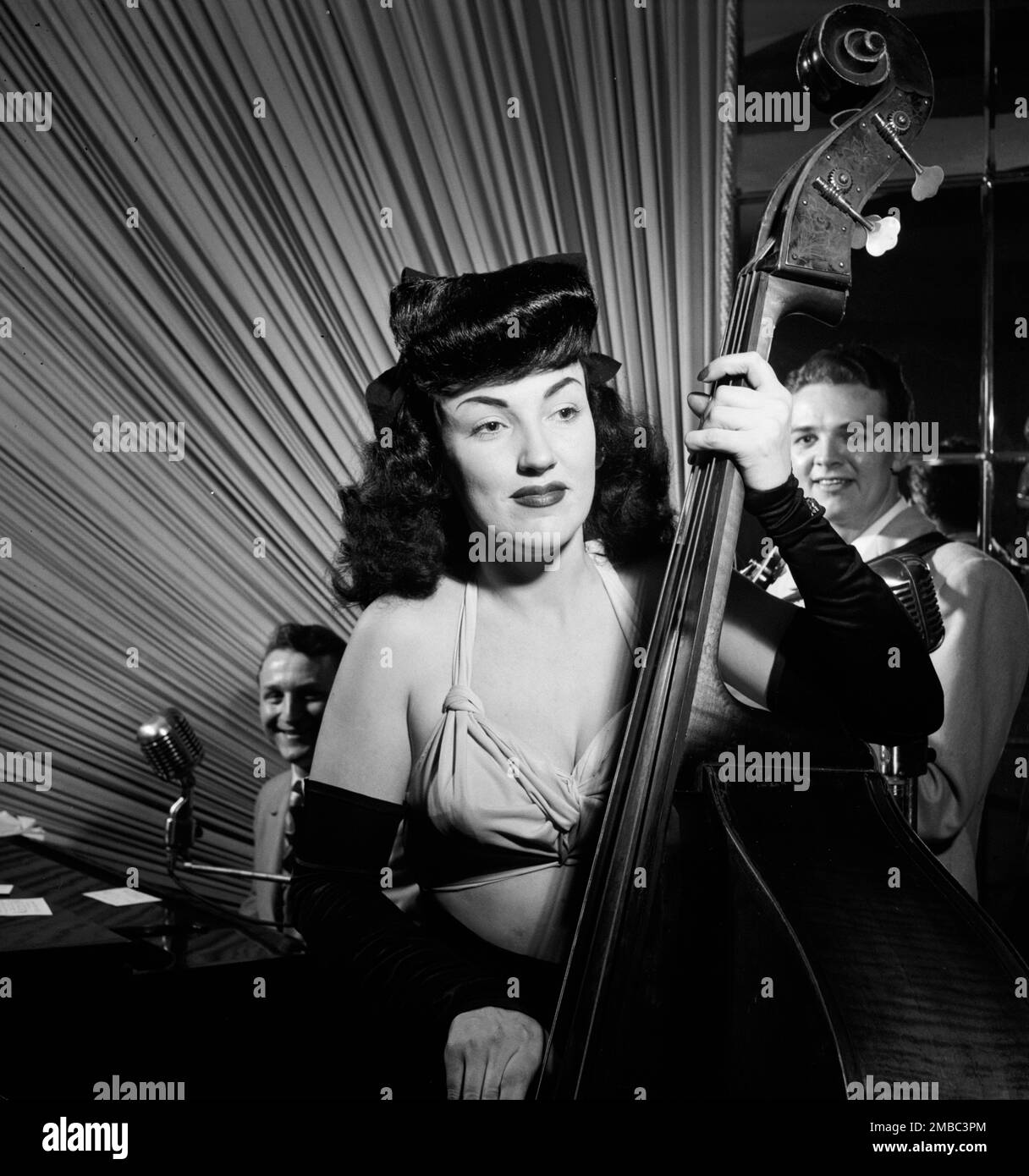 Portrait of Teddy Kaye, Vivien Garry, and Arv(in) Charles Garrison, Dixon's, New York, N.Y., ca ...