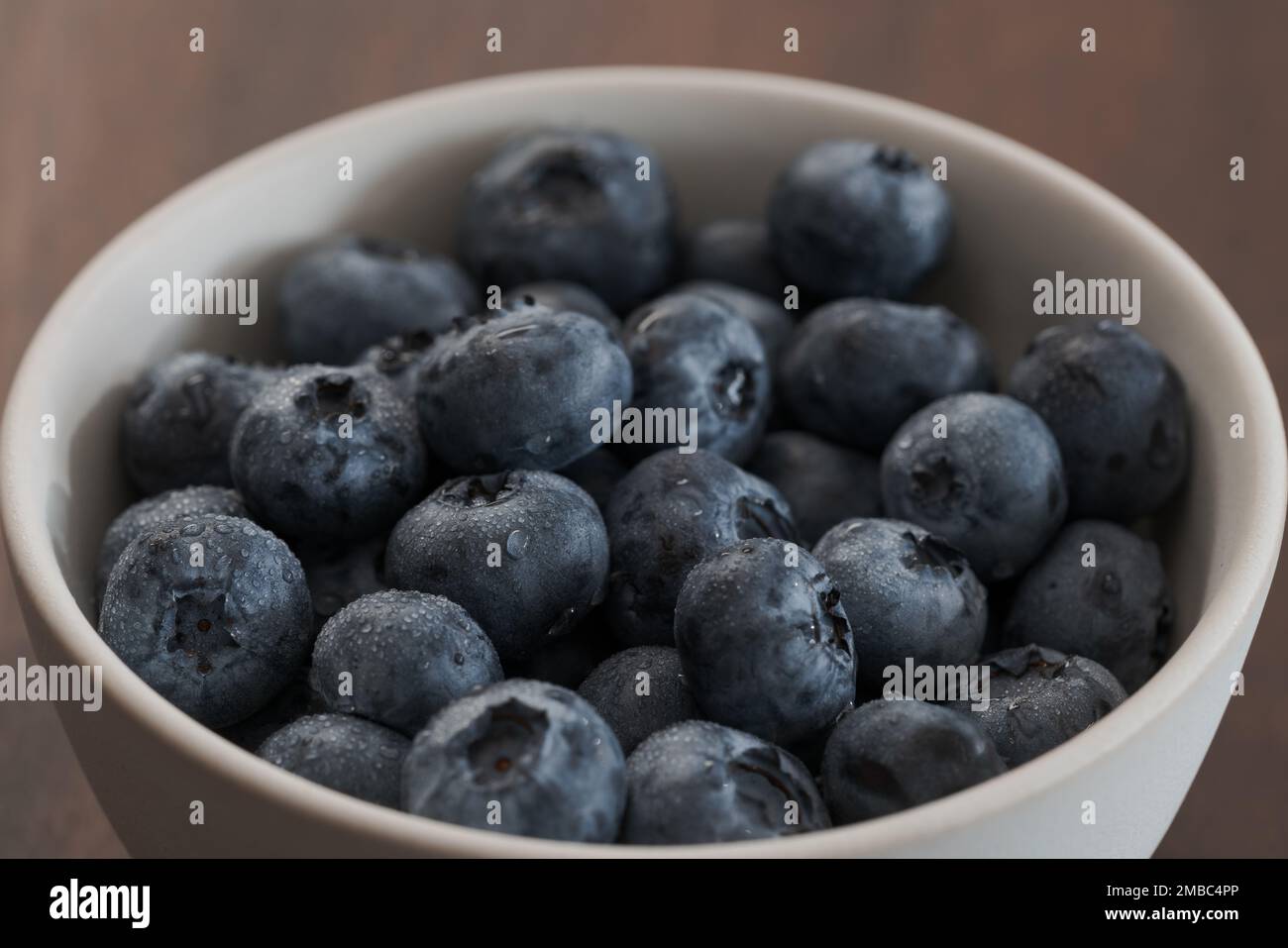 Wet clean blueberries hi-res stock photography and images - Alamy