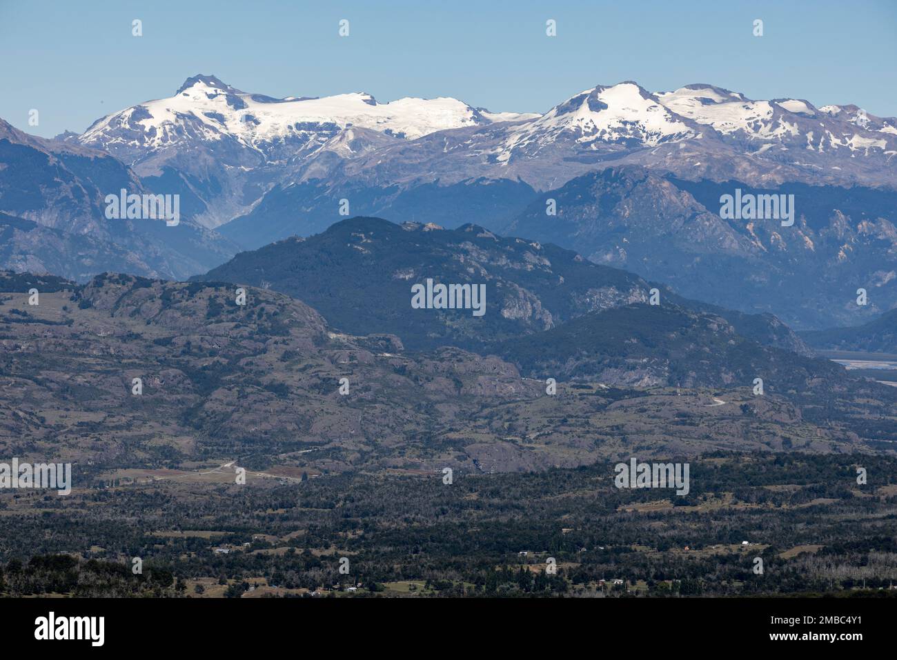 Mountain views at the Viewpoint Mirador Cerro Castillo in Patagonia ...
