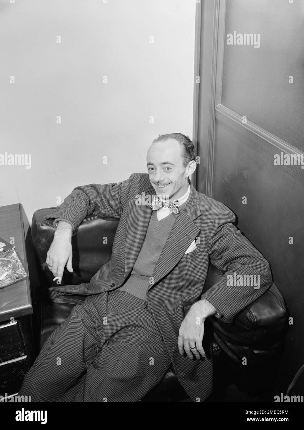 Bill lambert hi-res stock photography and images - Alamy