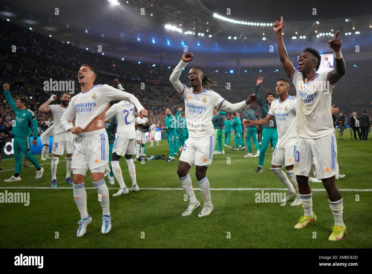 Real Madrid players celebrate winning the Champions League final soccer ...