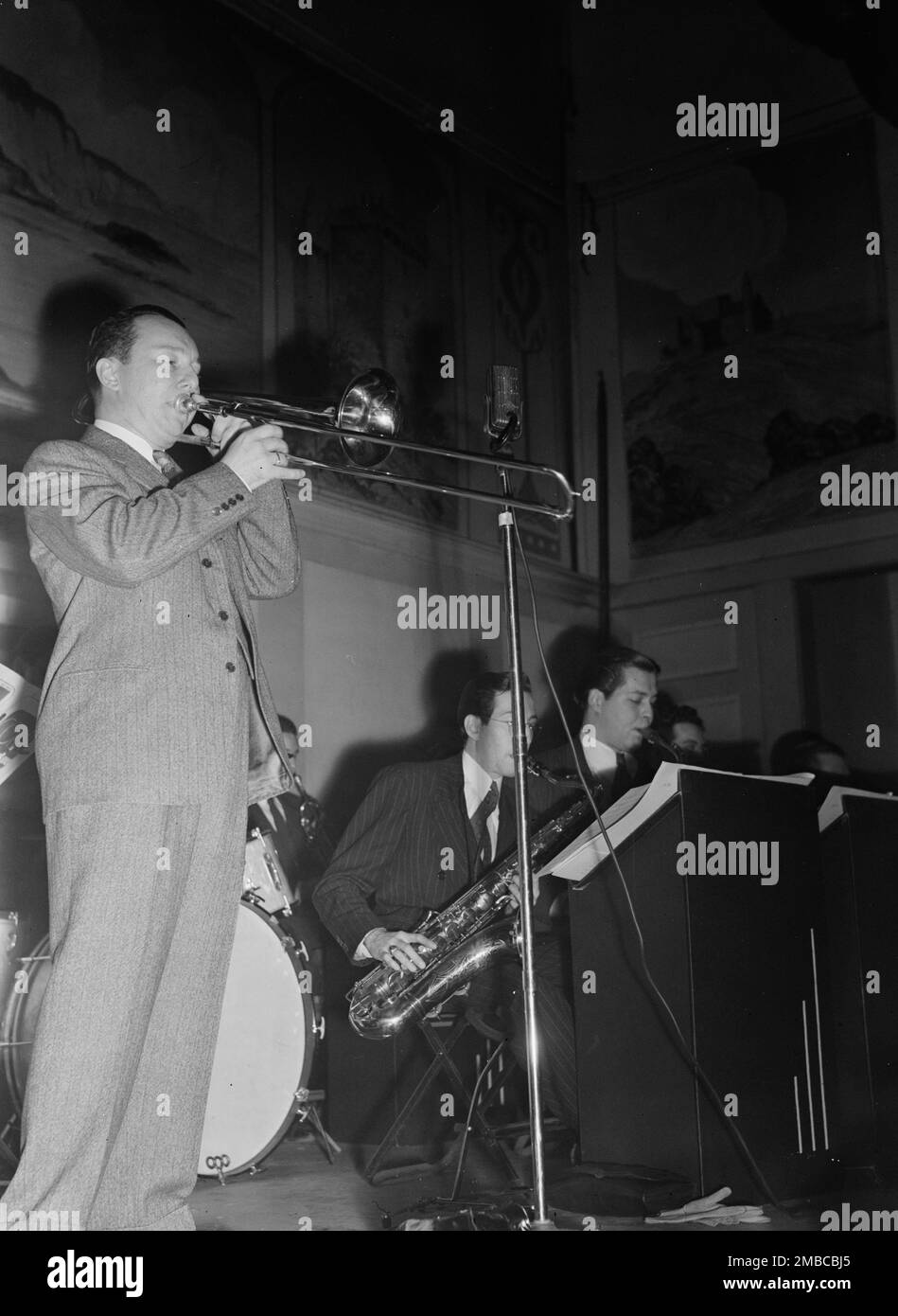 Bill tyler hi-res stock photography and images - Alamy