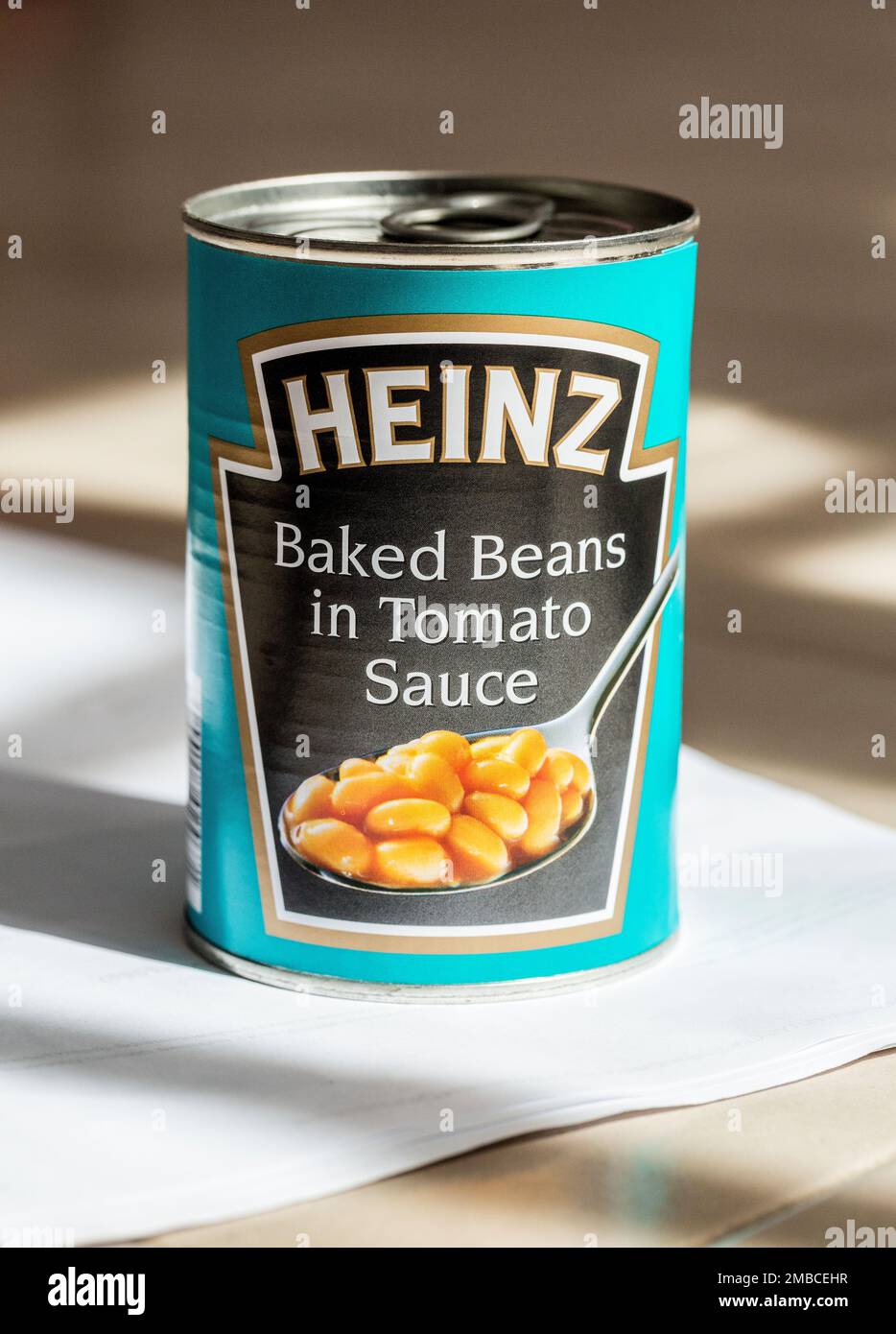 Heinz baked beans in tomato sauce hi-res stock photography and images ...