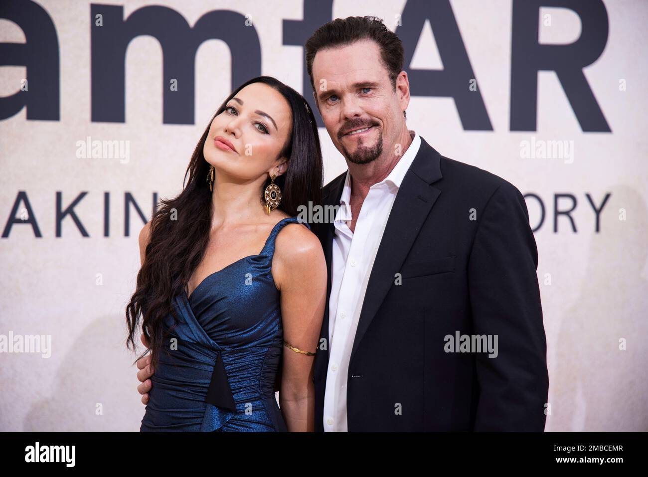 Jane Stuart, left, and Kevin Dillon pose for photographers upon arrival ...