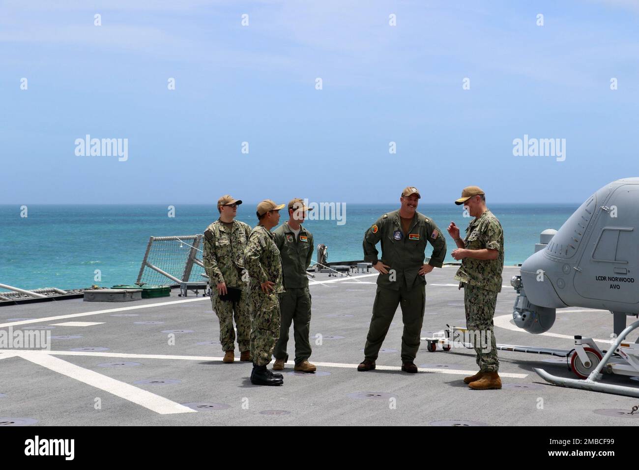 220614-N-EU544-0080 WHITE BEACH, Okinawa (June 14, 2022) From right ...