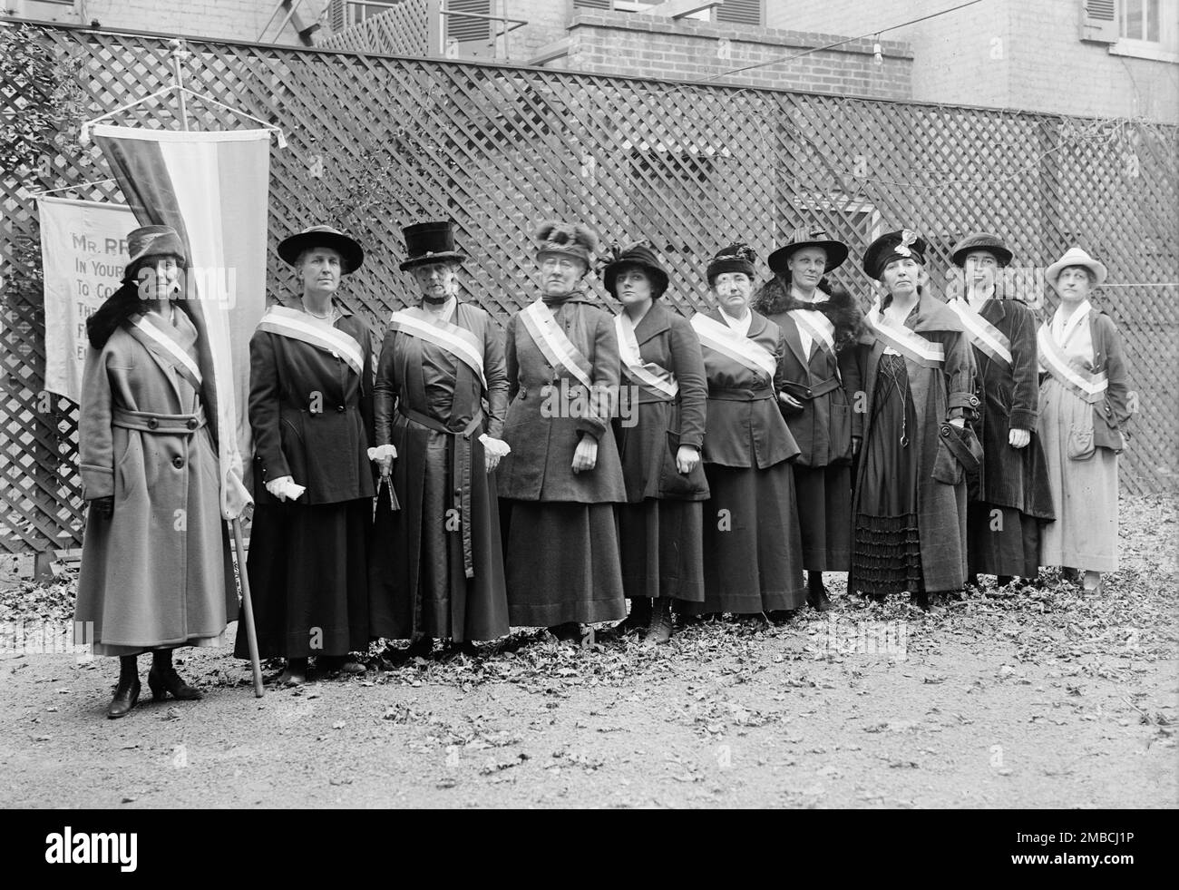 Suffragette sash usa hi-res stock photography and images - Alamy