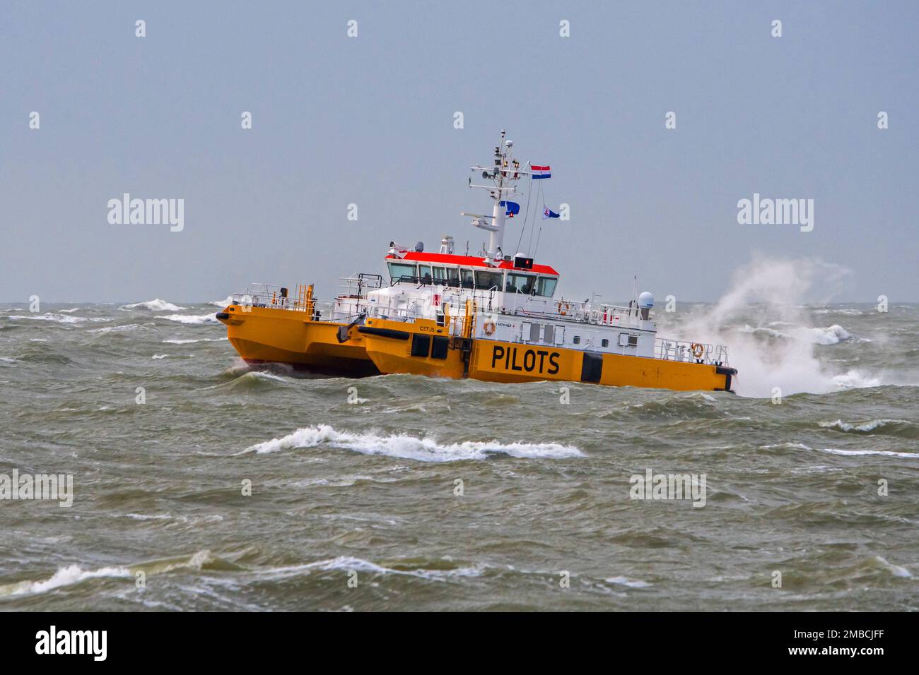 Maritime pilot hi-res stock photography and images - Alamy