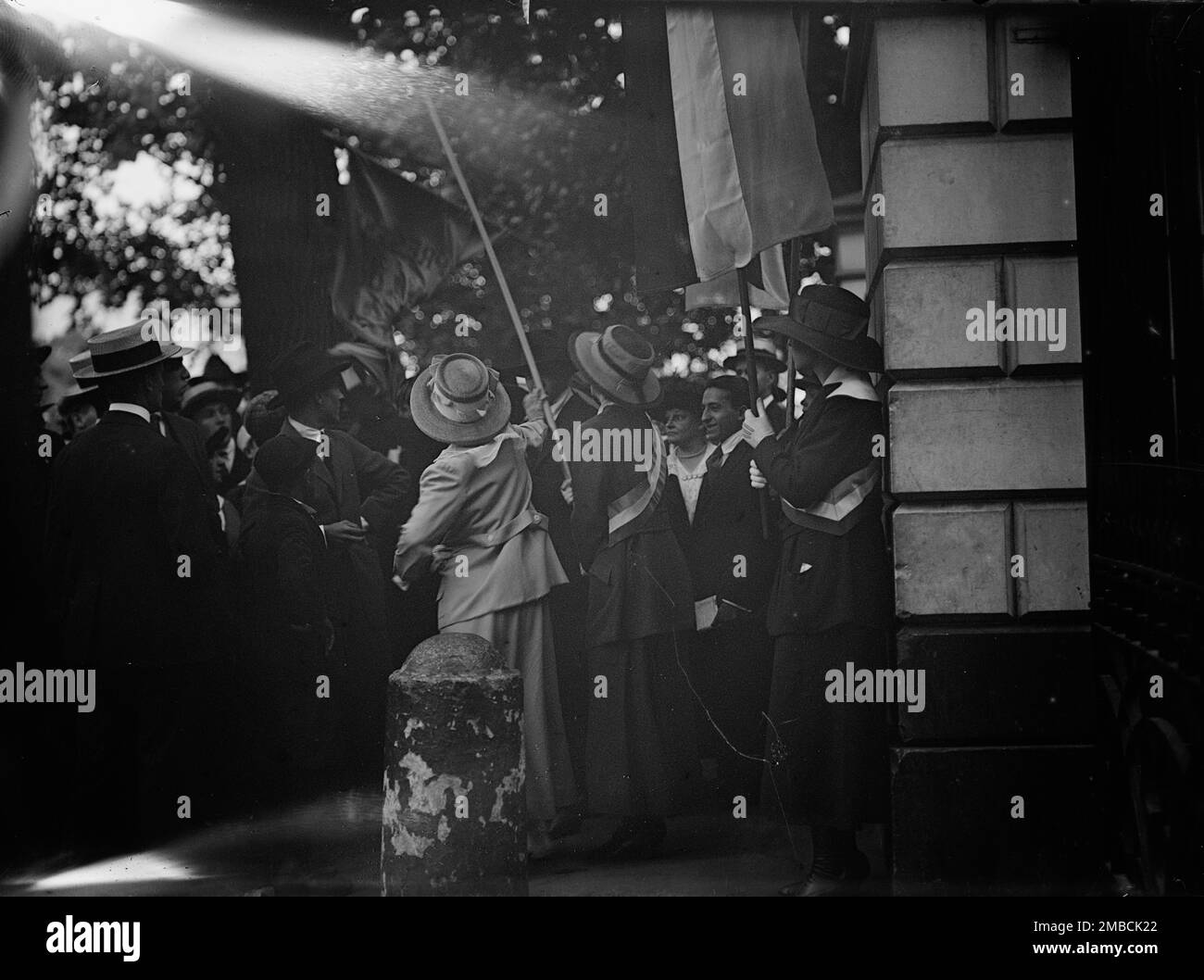 Suffragette suffrage banner flag hi-res stock photography and images ...