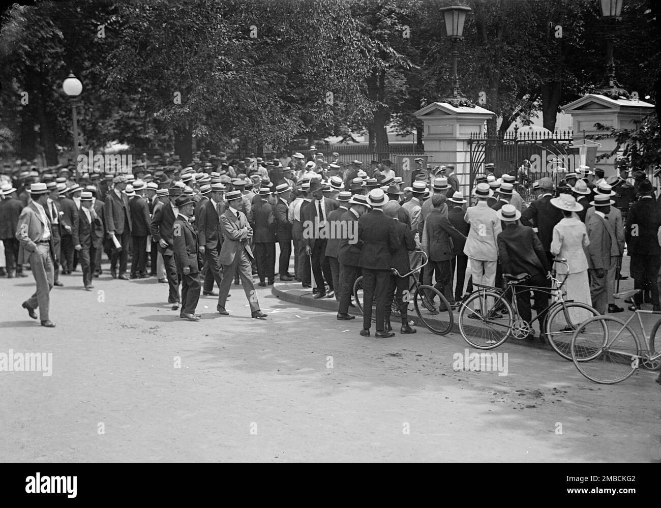 Suffragette demonstration usa hi-res stock photography and images - Alamy