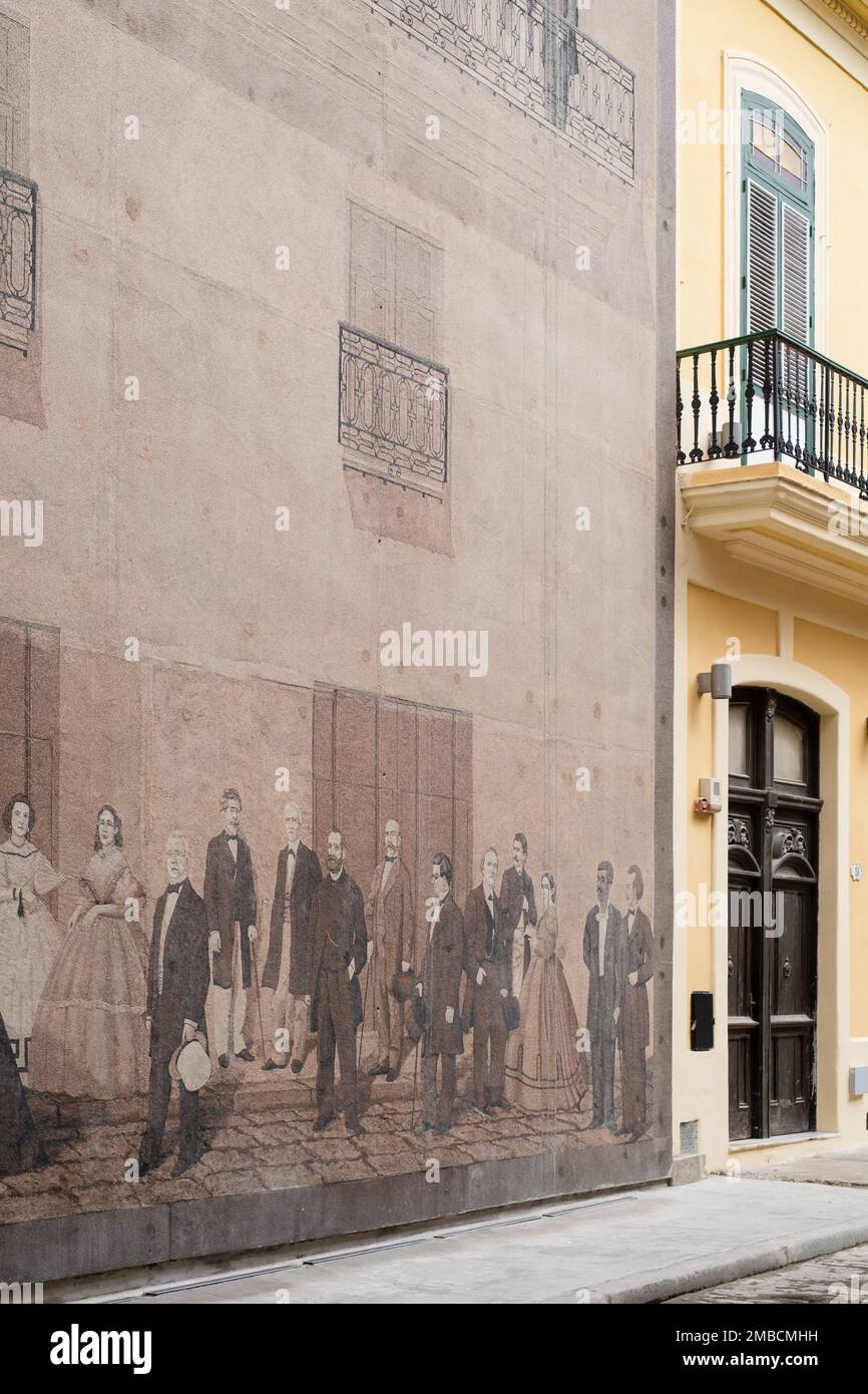 Mural histórico cultural del Liceo Artístico y Literario de La Habana ...