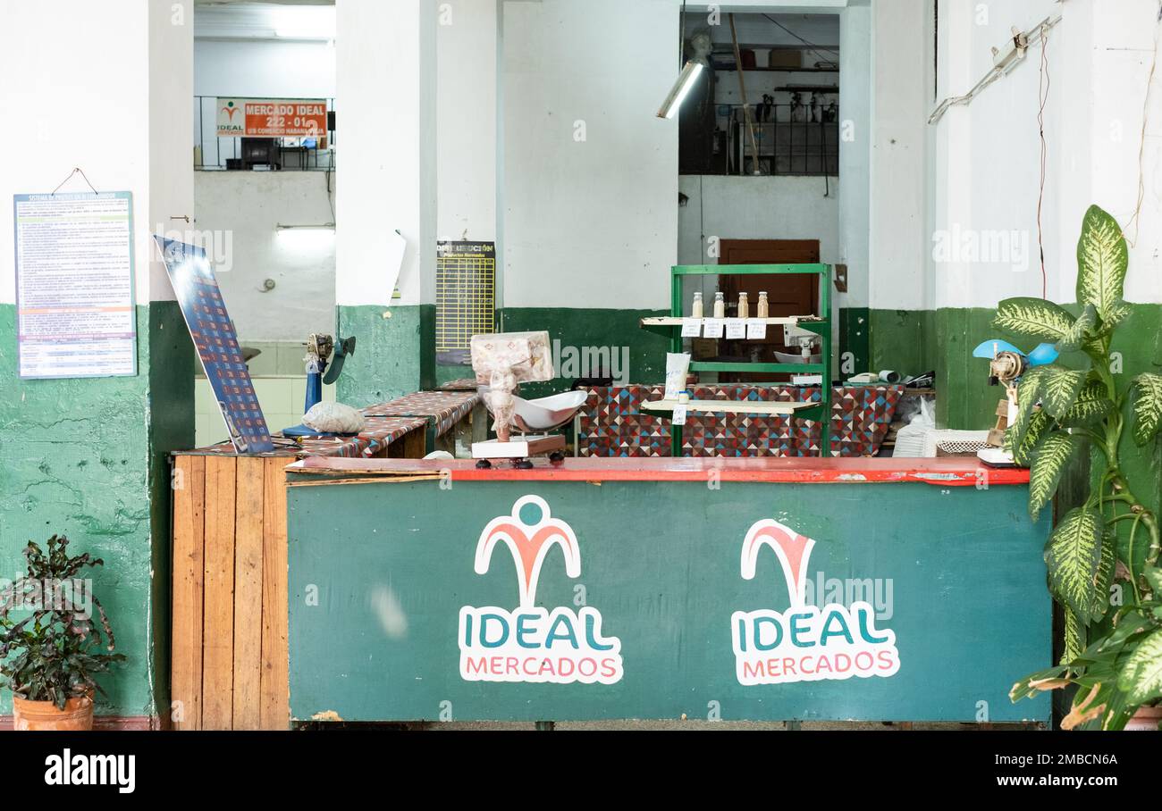 Interior of a Bodega, Havana, Cuba Stock Photo - Alamy