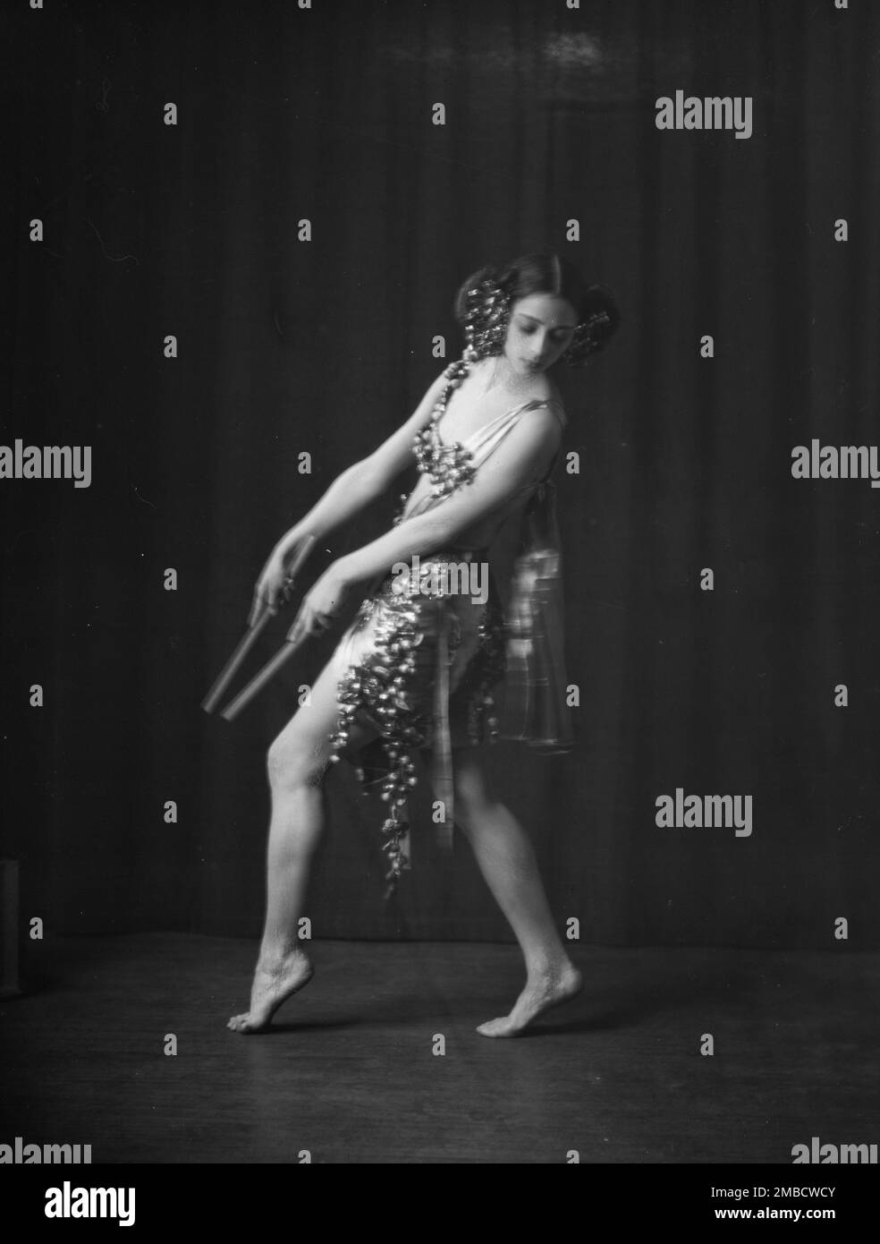 Cowan, Rosamonde, Miss (Rose Rolanda ; Mrs. Miguel C.), 1921 Mar. 1 ...