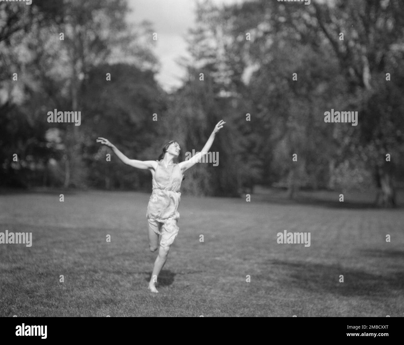 1920 woman dance Black and White Stock Photos & Images - Alamy