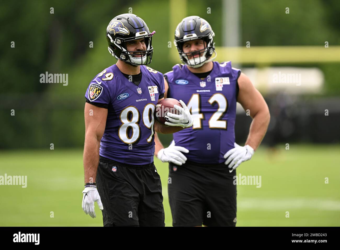 Baltimore Ravens tight end Mark Andrews, left, and Patrick Ricard smile ...