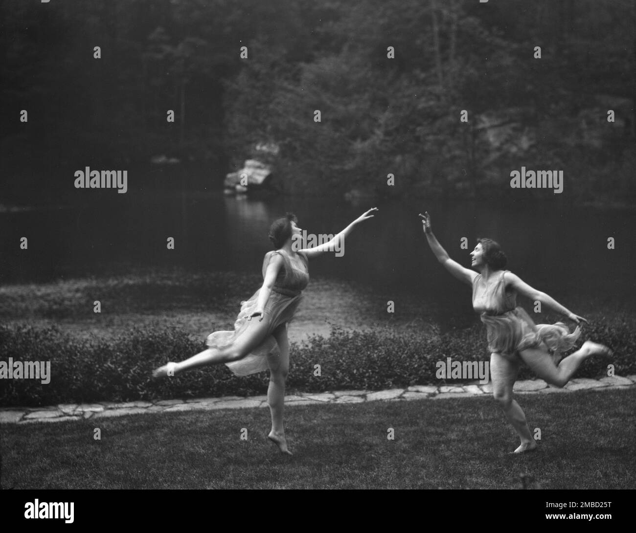 Elizabeth Duncan dancers and children, between 1916 and 1941 Stock ...