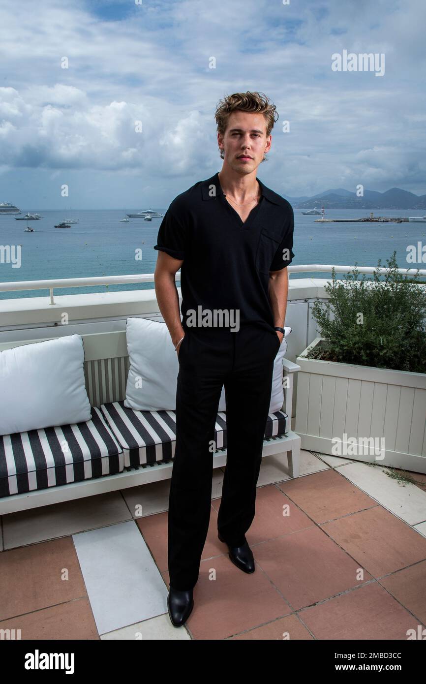 Austin Butler poses for portrait photographs for the film 'Elvis' at ...