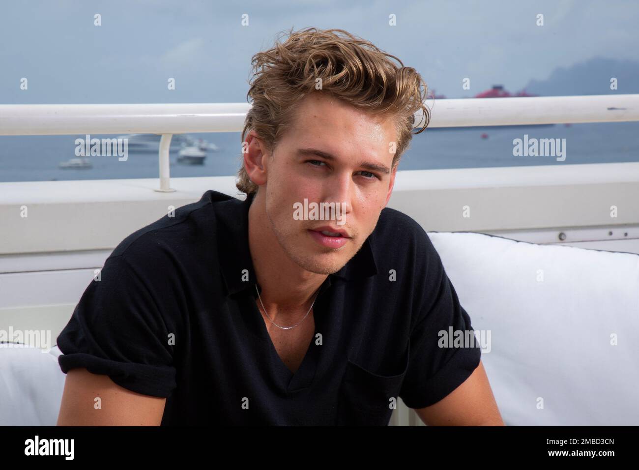 Austin Butler poses for portrait photographs for the film 'Elvis' at ...